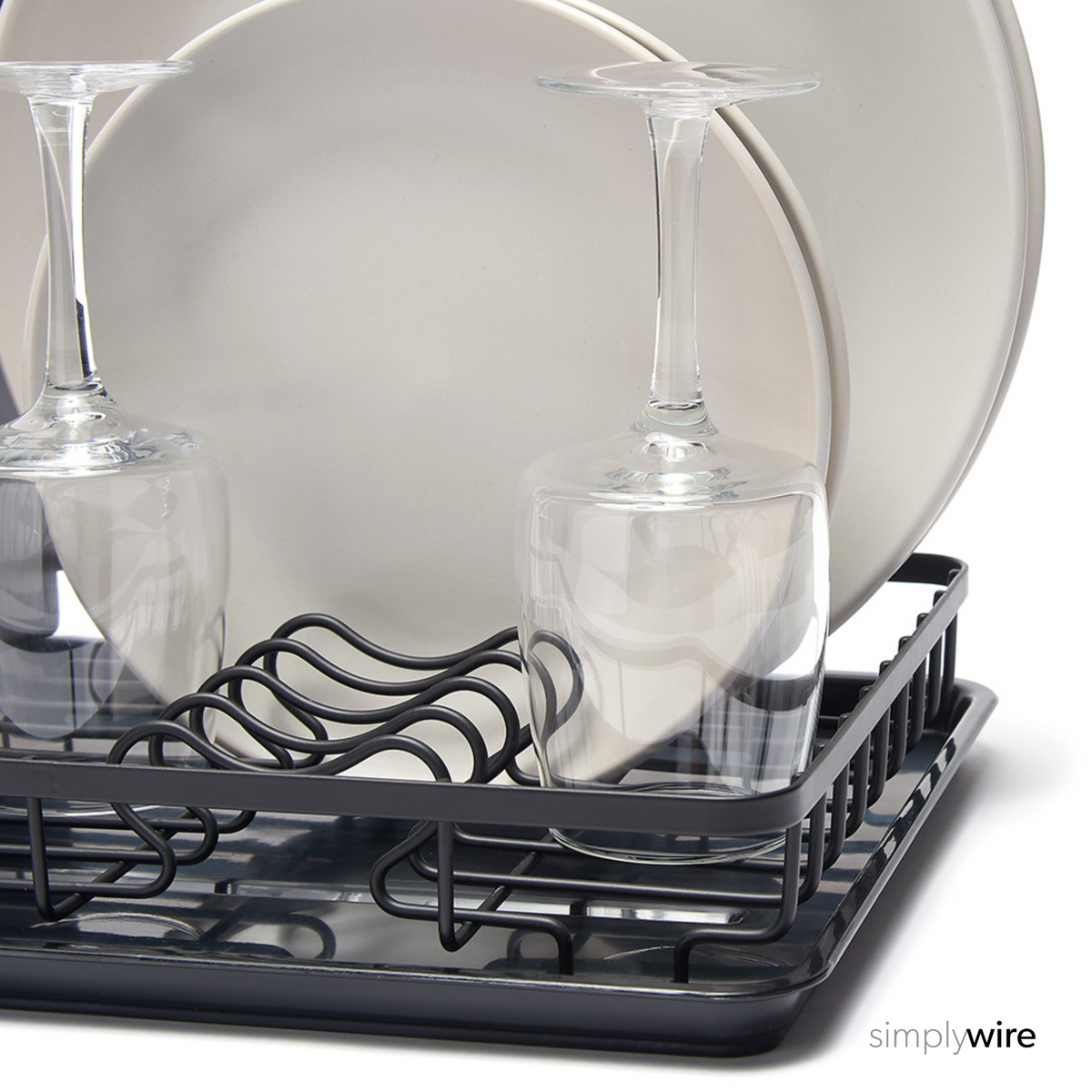 Compact Dish Drainer – Plate Drying Rack with Drip Tray & Cutlery Bask ...